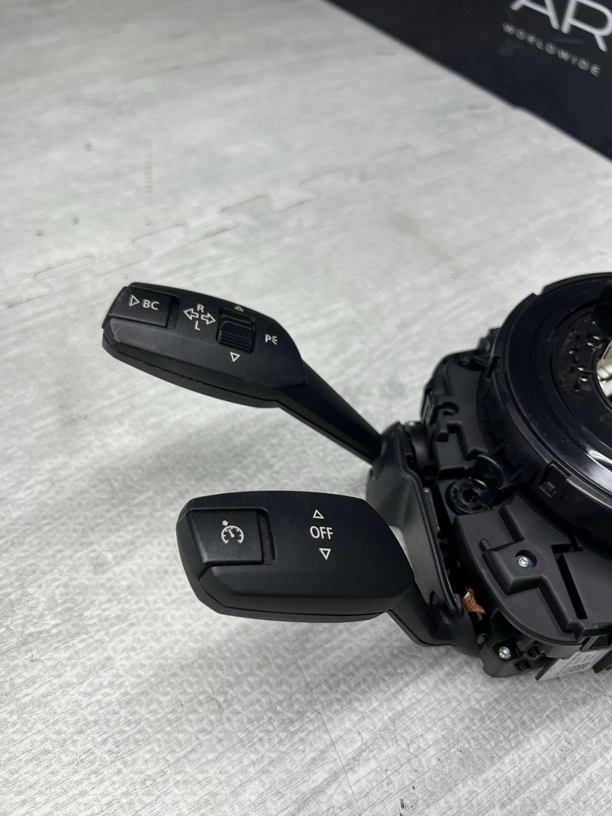 08-13 BMW E90 E92 E93 M3 Steering Switch Angle Sensor Clock Spring 912 ...