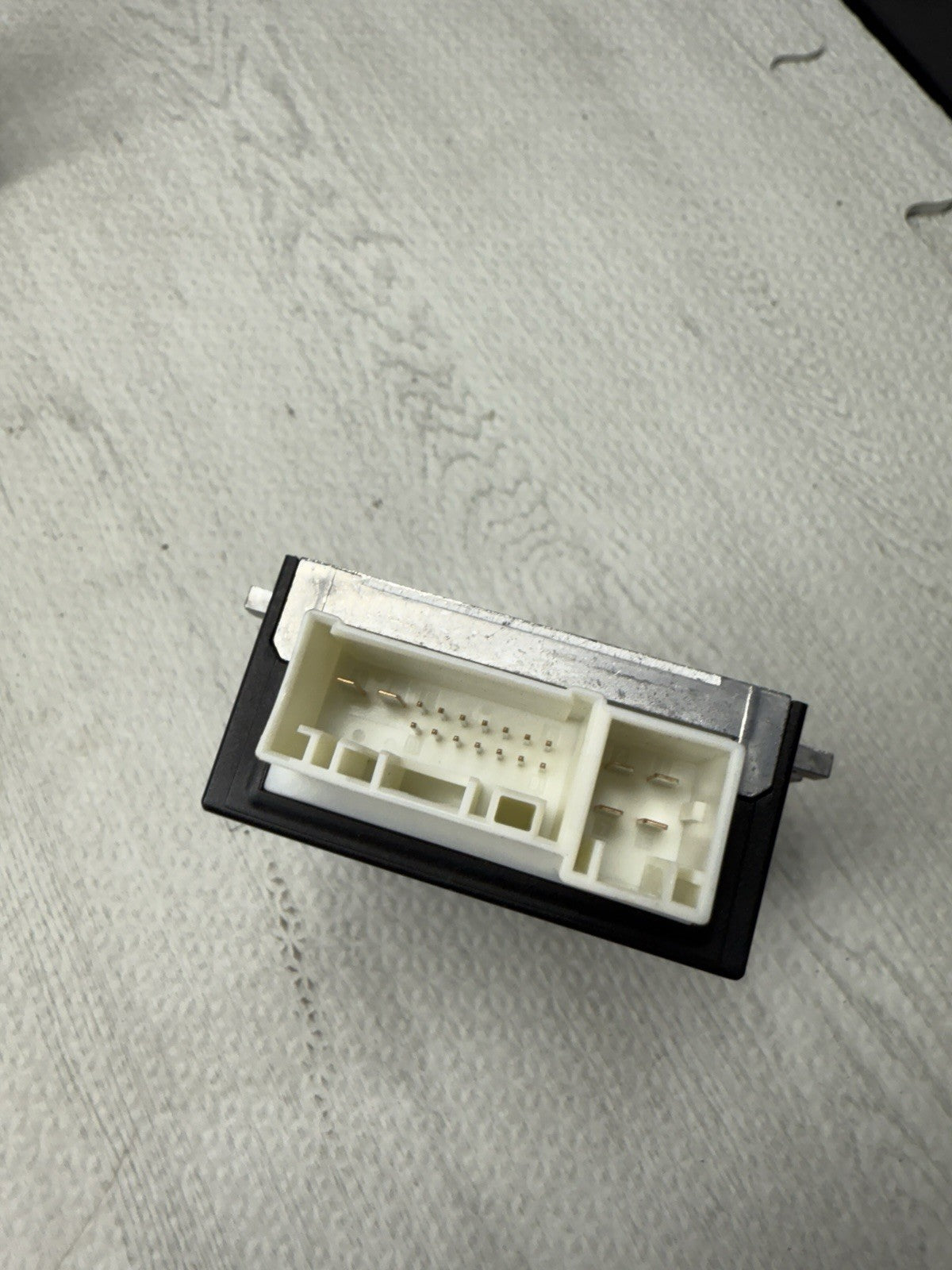 BMW F10 F12 F80 F82 F16 M3 M4 M5 M6 EKPM3 Helbako Fuel Pump Control Mo ...