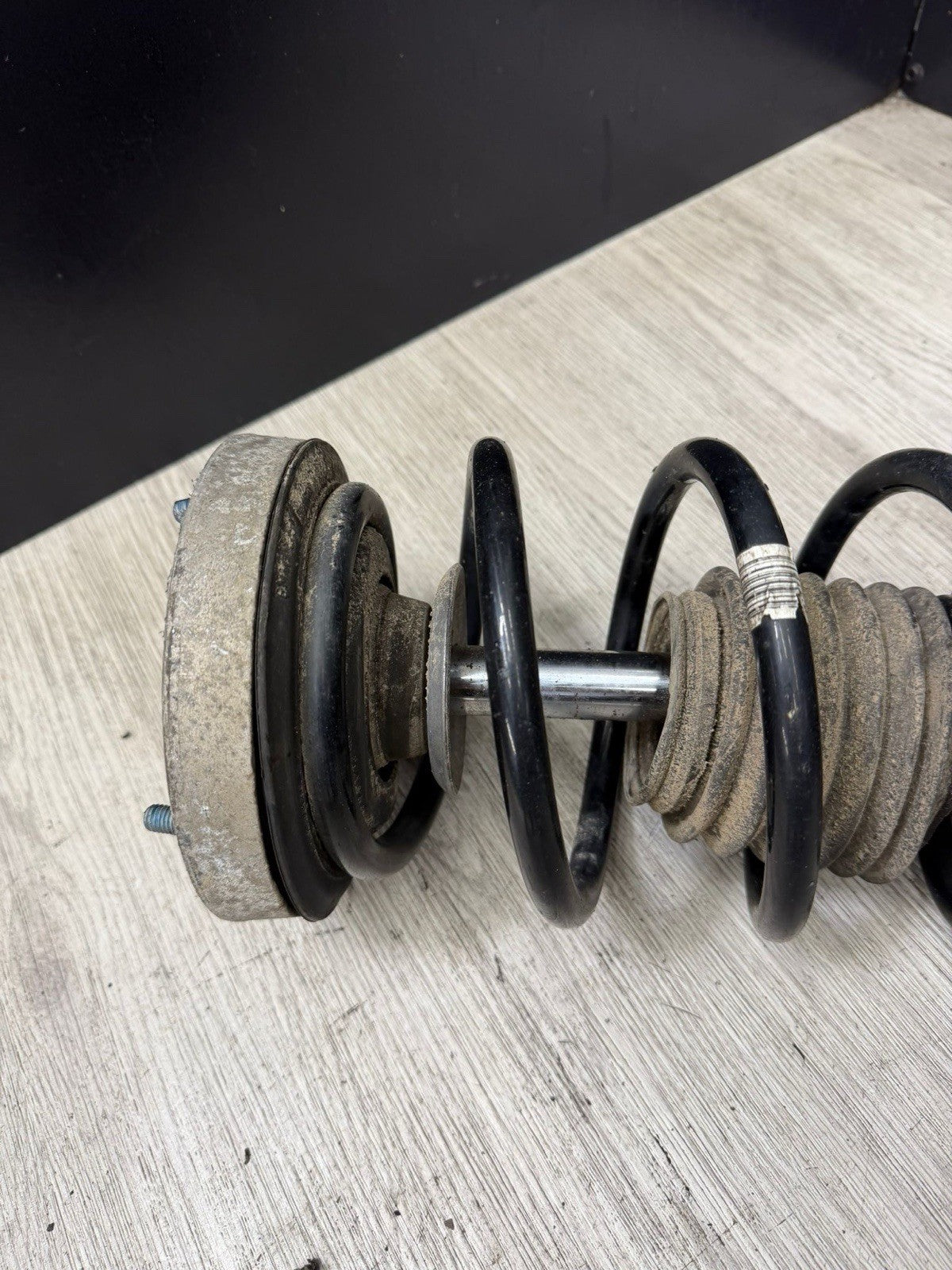 08-13 OEM BMW E90 E92 E93 M3 Front Suspension Right Passenger Strut Sh ...